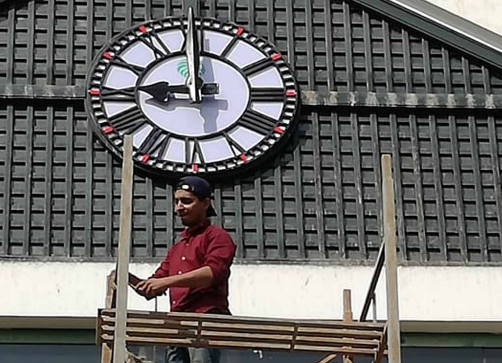 Arabian sea Country club Wall Clock – Global Clock Time